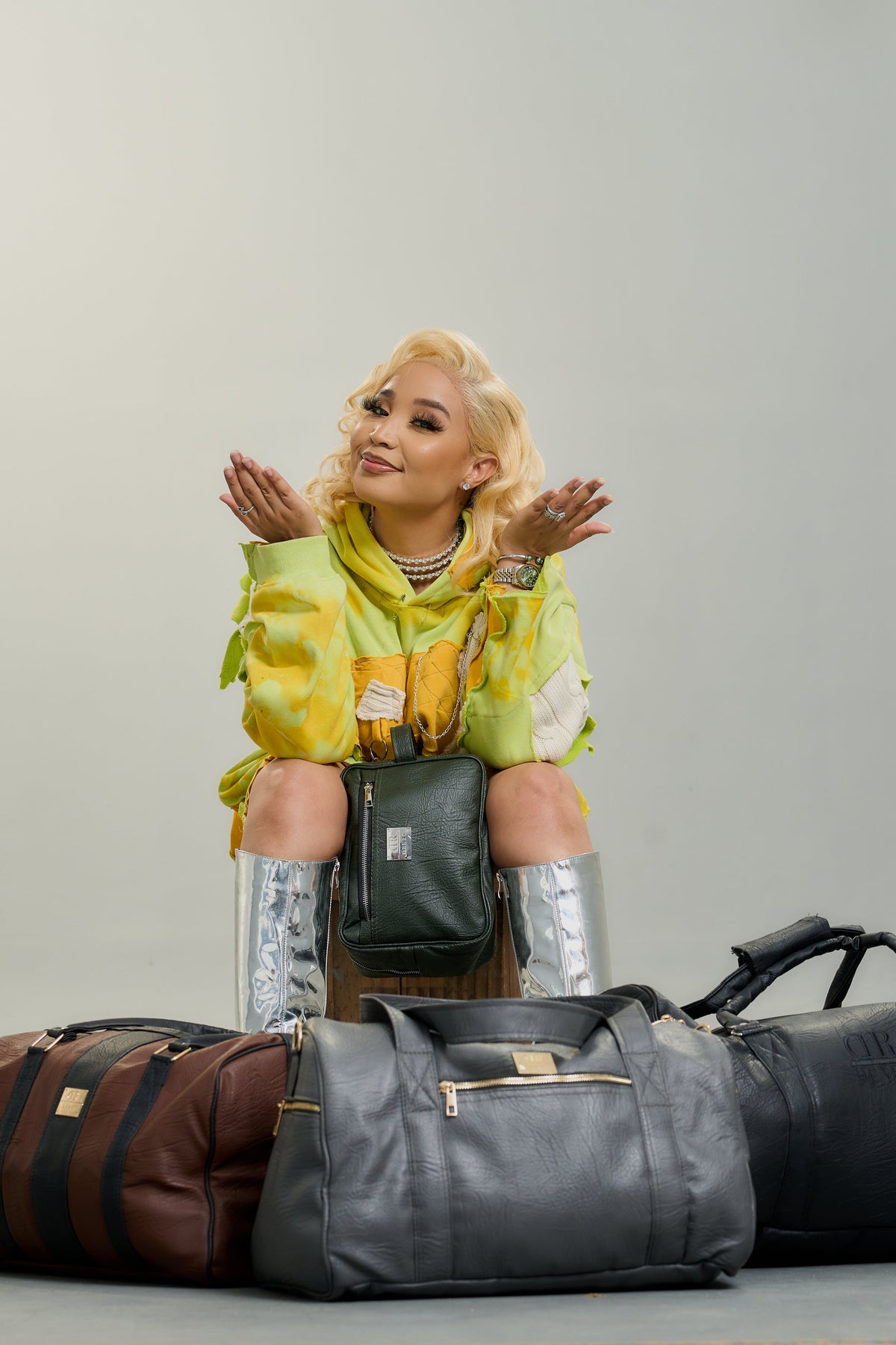 Stylish and durable bags on sale in Kenya | Get prices from Denri ...